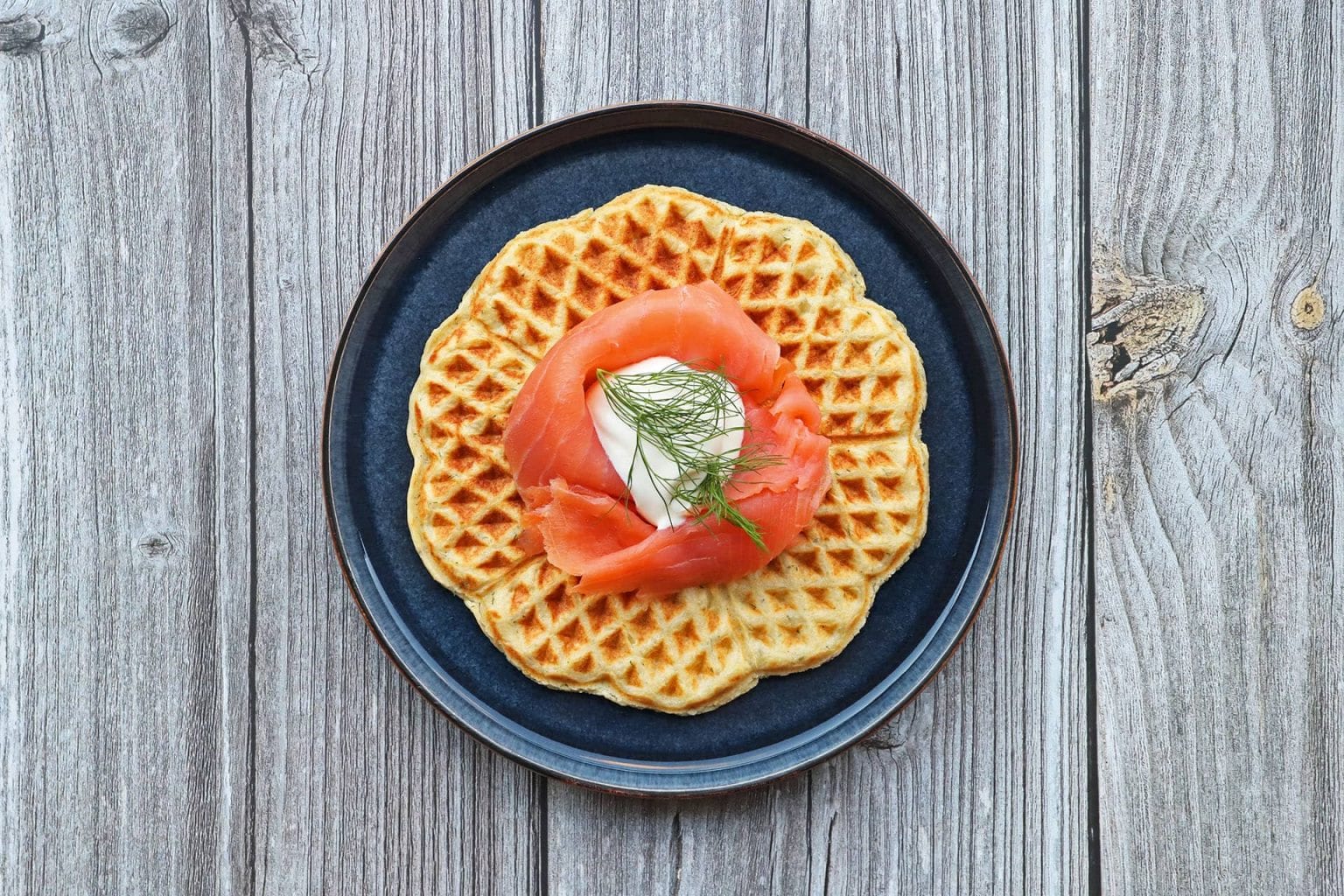Βάφλες Πατάτας με Καπνιστό Σολομό | Always Hungry
